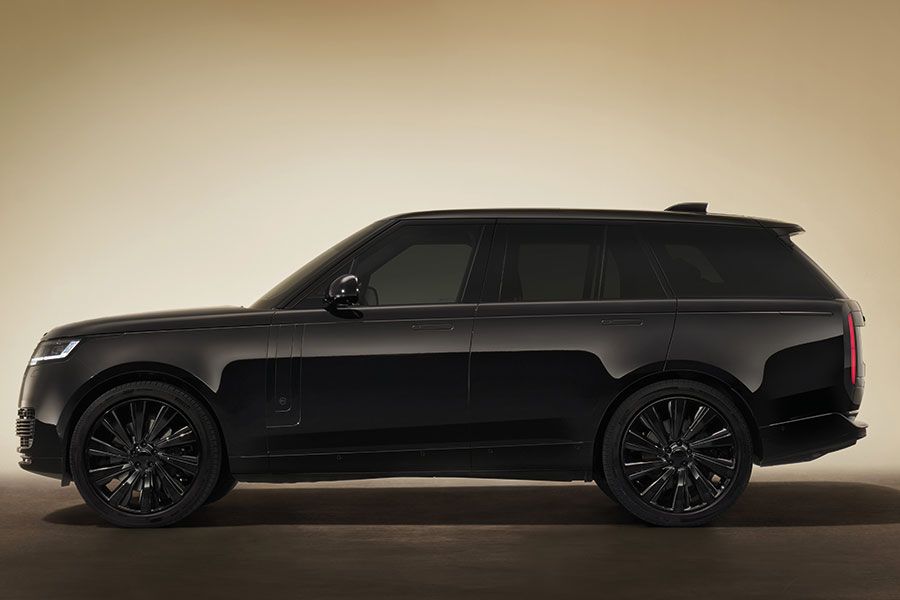 Range Rover SV Black beim Autohaus Brückner & Hofmann